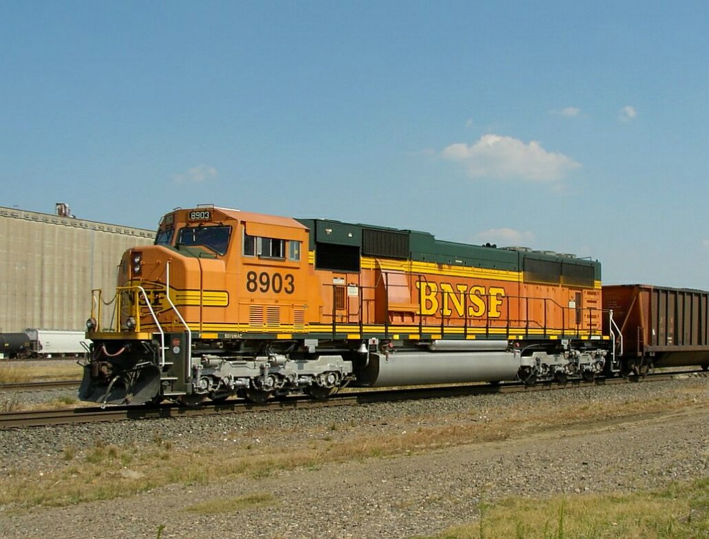 BNSF 8903
